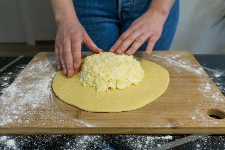 Imeruli Khachapuri Recipe: Georgian Cheese Bread - No Frills Kitchen