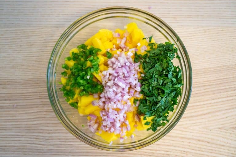 5-Ingredient Mango Salsa Without Tomatoes Recipe - No Frills Kitchen