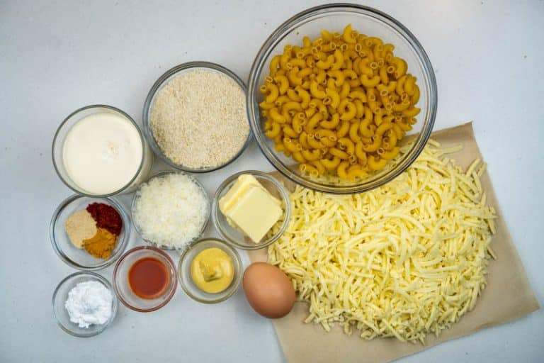 Gooey & Creamy Baked Mac & Cheese Without Flour - No Frills Kitchen