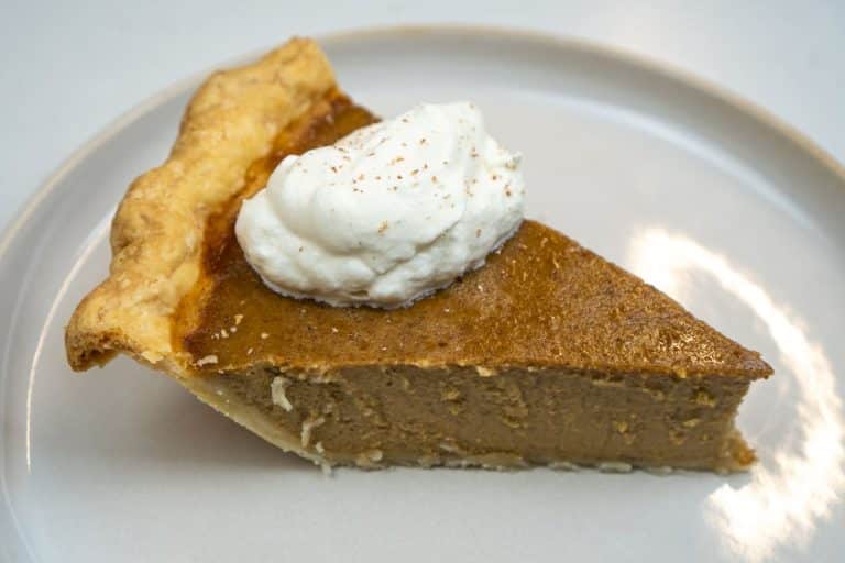 Easy Pie Crust Without a Food Processor Recipe - No Frills Kitchen