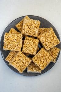 5-Ingredient Rice Krispie Treats Without Marshmallows - No Frills Kitchen